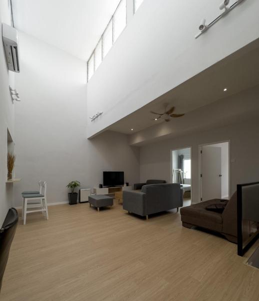 Muji Designer Suite - Bestari Jaya