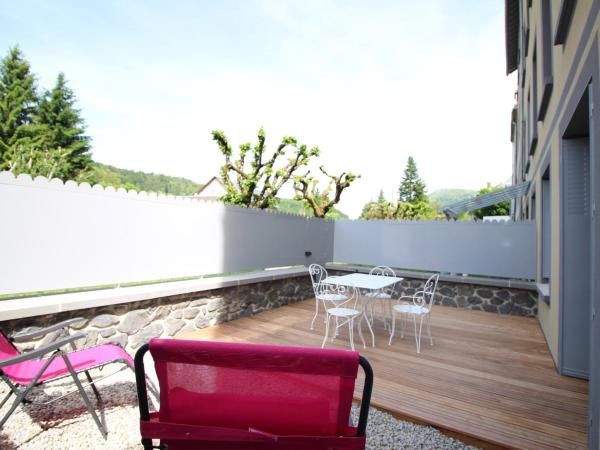 Mont-dore : T2 Spacieux Avec Terrasse, 300m Des Thermes, Résidence Rénovée, Parking Privé - Fr-1-608-98 - Super-Besse
