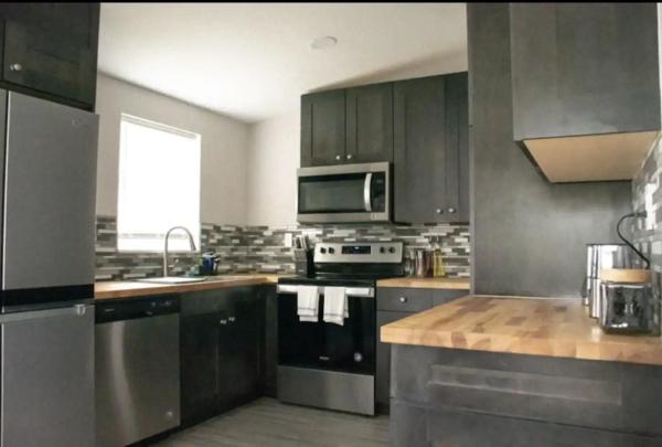 Palm Bay Coastal Chef House 3b 2bth 10min To Beach - Melbourne Beach, FL