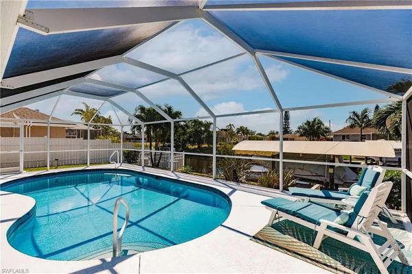 Pool, Gulf Access, Sleeps 6 - Villa Summer's Day - Fort Myers, FL