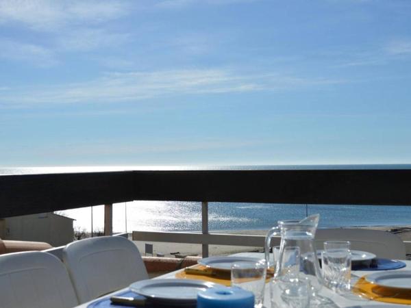 Appt T3 Avec Terrasse, Clim, Parking à Cap D'agde, Proche Plage Et Commerces - Fr-1-249-38 - Marseillan