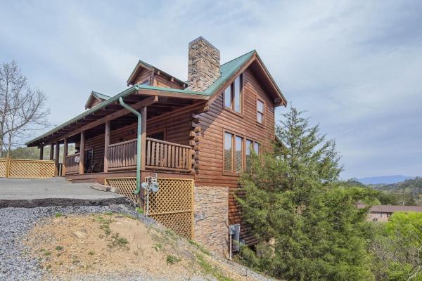 Ern807 - Black Bearry Ridge - Great Location! Close To All The Action! Cabin - Pigeon Forge, TN