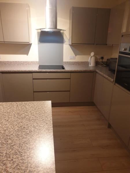 Luxurious Dingle Corner - Filton