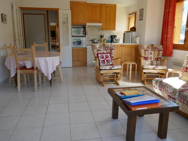 Appartement Cosy 3 Pièces Avec Balcon Et Garage, à Proximité Des Pistes Et Commerces - Fr-1-459-164 - Lac des Confins
