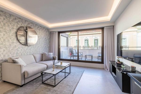 Superb One Bedroom Flat And Terrace - Cannes Center - Cannes