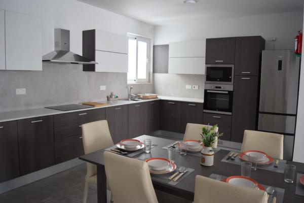 Lovely 3-bedroom Apartment In L-iklin - Malte
