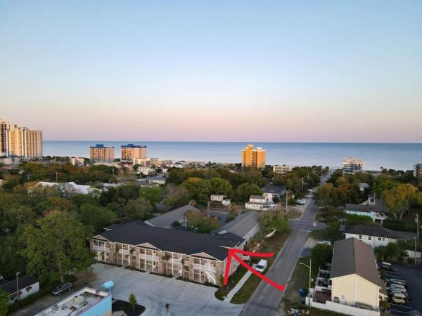 Modern 4br Ground Level King Beds Steps 2 Beach C - Myrtle Beach, SC