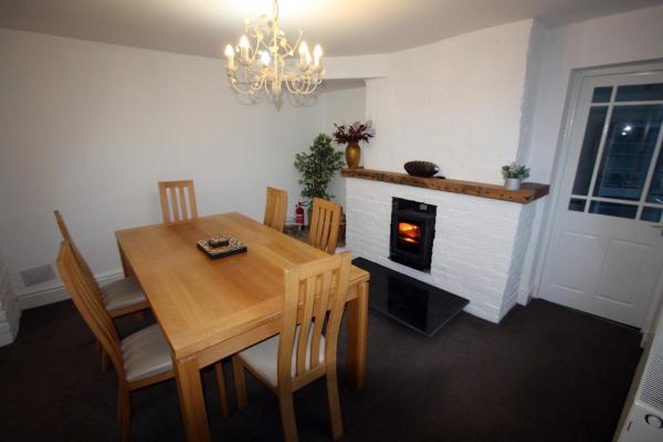 Lymm Cottage - Knutsford