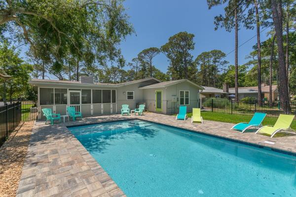 Sweetpeas Cottage Home - Jekyll Island, GA