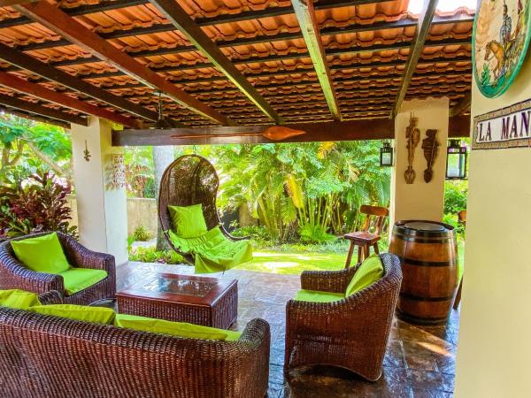 La Mancha Mediterranean Styled Self Catering Home A Short Walk From The Beach. - Southbroom