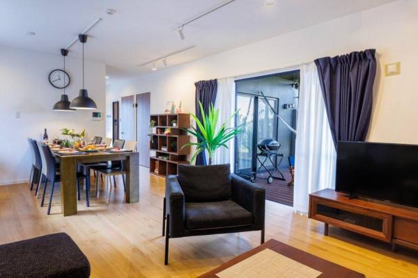 テラスでBbq&サウナ&ジャグジー付き 築浅おしゃれな貸別荘 最大16名宿泊可能 Cottage Uruma - Okinawa, Japan