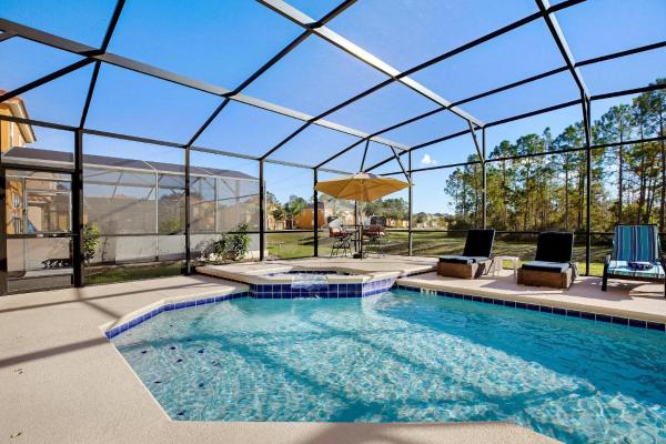 Spacious 6-bedroom Getaway With Game Room, Private Spa & Sunny Pool Deck In Premier Resort Setting - Floride