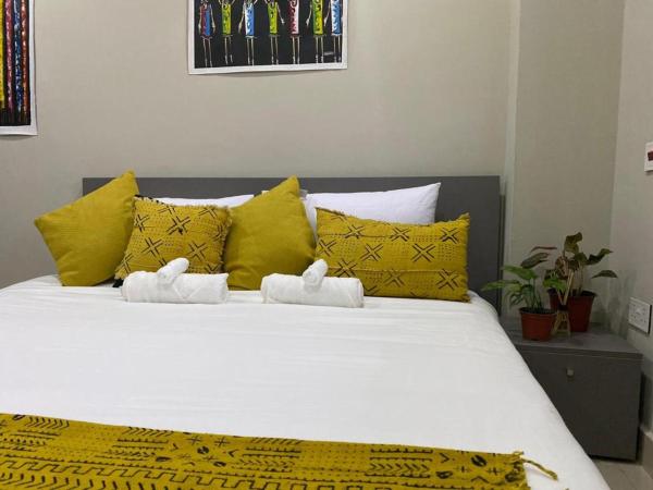 Newly Renovated 1bd Apt In Heart Of Osu - Accra