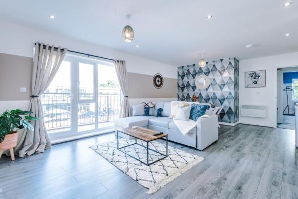 Stunning 2 Bed Apt By Greenstay Serviced Accommodation - Located In Formby Village - Perfect For Short & Long Stays - Couples, Friends & Families & Business Travellers All Welcome - Dog Friendly - 7 - Formby