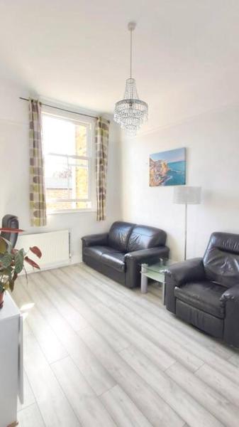 Bright 1-bedroom Apartment By River Thames - Surbiton