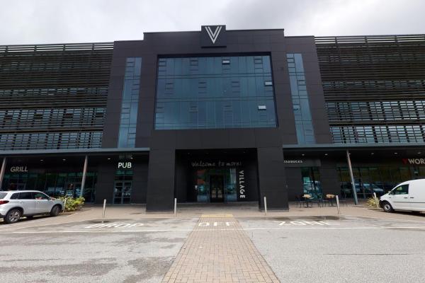 Village Hotel Leeds South - Leeds