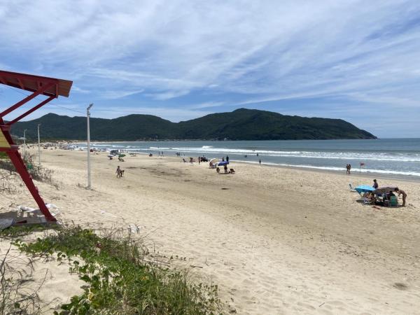 Casa De Praia / 100 Metros - Florianópolis