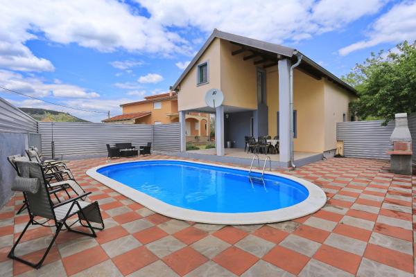 Holiday Home Lucija - Sukošan