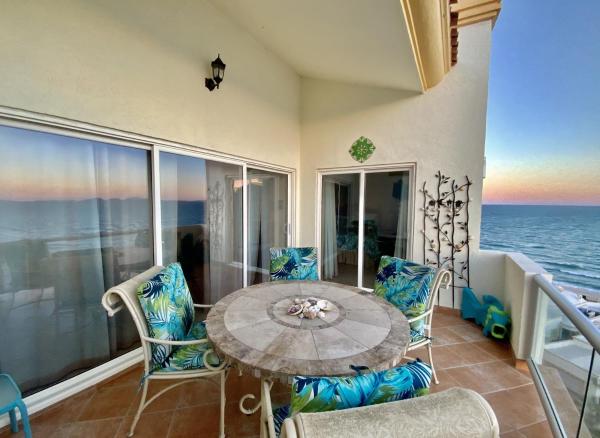 Spectacular 1 Bedroom Condo On Sandy Beach At Las Palmas Resort B-702 Condo - Puerto Peñasco