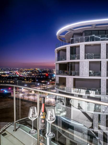 Ekhaya At Ellipse Waterfall City - Midrand