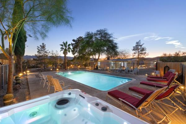 Mystic Views - Pool, Hot Tub, Game Room, Fire Pit & Desert Views Home - Twentynine Palms, CA