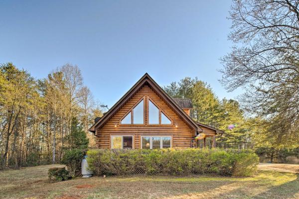10 Mi To Lake Lure Mtn-view Cabin With Deck And Loft! - North Carolina