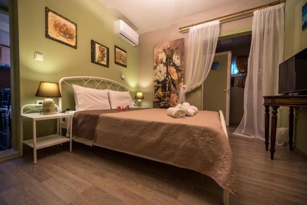 Bougainvillea House 2 - Kalamata