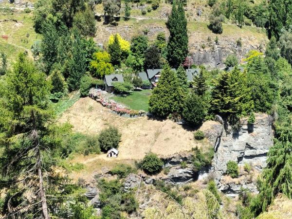 Trelawn Riverside Cottages - Queenstown