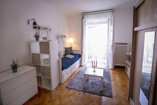 Parisian Soul In The Heart Of Budapest - Budapest