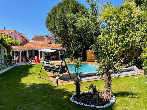 Mérig'home Chambre Bd Climatisée Dans Maison Avec Piscine Au Calme En Ville, Sdb & Toilettes Privés - Angoulême