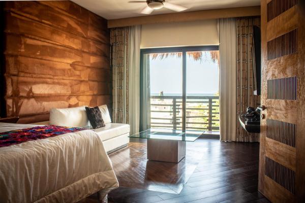 Beautiful Oceanfront Penthouse With Private Pool - Cozumel