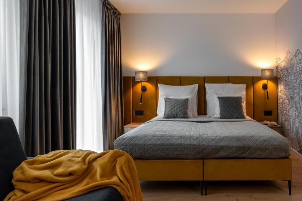 Inpoint Drive Inn - Stay&park Free - Krakau