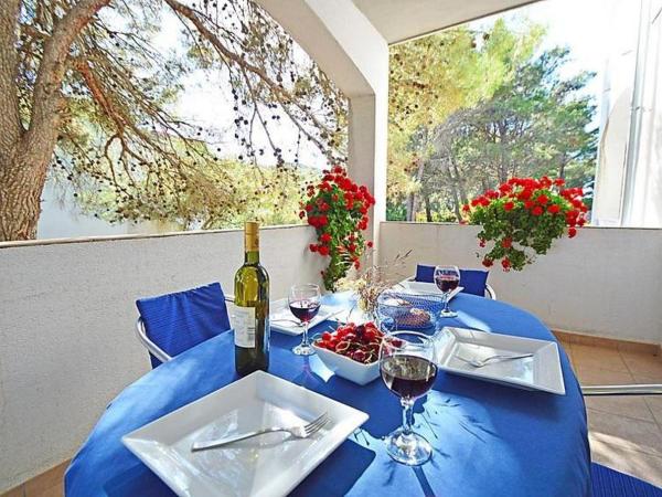 Apartments Bruno - Tisno