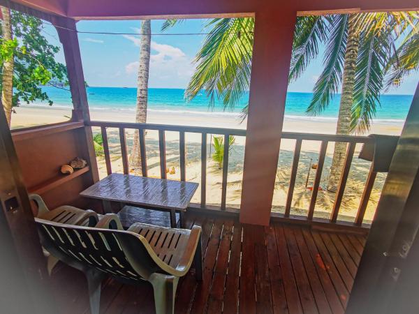 Permata Beach Chalet - Tioman Island