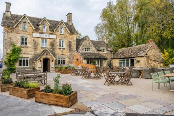 Eliot Arms - Cirencester
