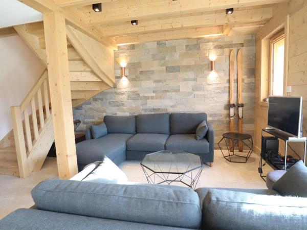 Chalet Neuf Exposé Plein Sud à 600m Des Pistes Avec Terrasse Et Parking - Fr-1-623-299 - Les Gets