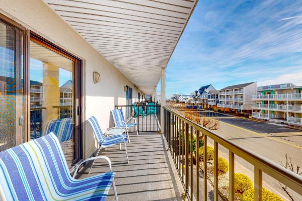 Outrigger 105 - Maryland Beach, MD