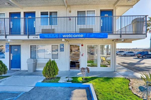 Motel 6-lancaster, Ca - Lancaster, CA