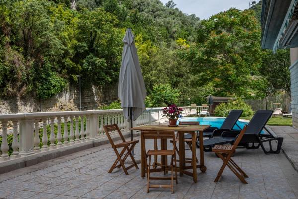 A Casa Di Mila - Appartamento Con Piscina - Recco