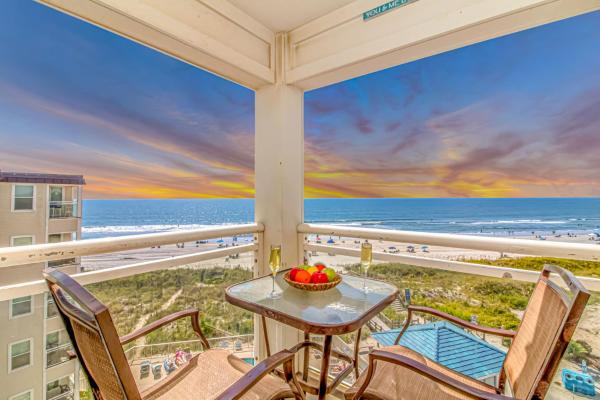 Nicely Furnished Direct Oceanfront - 2 Bedroom, 2 Bath - Perfect For 4! - North Myrtle Beach, SC