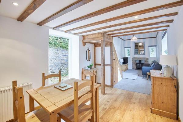 Woodland Cottage In Cornwall With Walled Garden - Helston