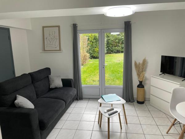 Le First Auversois Charmant Studio Avec Jardinet - Méry-sur-Oise