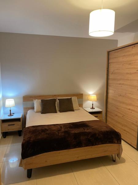 Spinola Bay Apt - Beatiful 3-double Bed Apt Near Beach In Prime Location - Malta