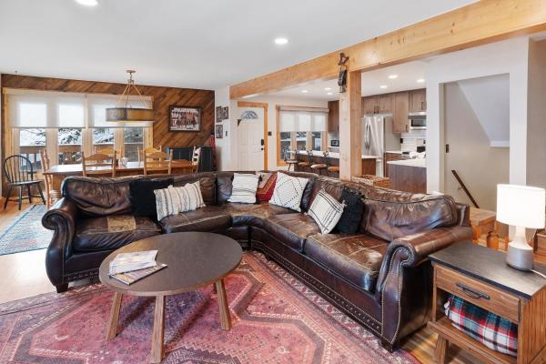Winterset 8 Pet Friendly Townhouse - Steamboat Springs