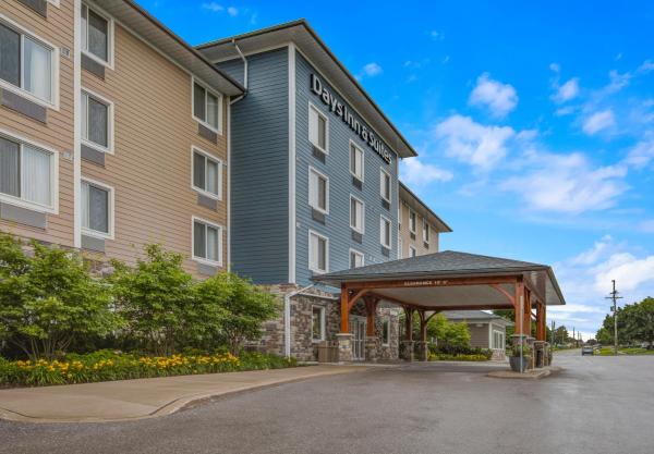 Days Inn & Suites By Wyndham Lindsay - Kawartha Lakes