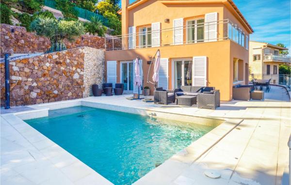 Amazing Home In Theoule Sur Mer - Théoule-sur-Mer