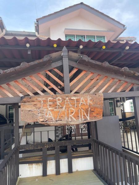 No 121 Nazirin Homestay Tmn Desa Manjung - Lumut