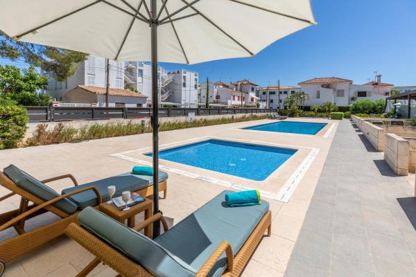 Apartment La Nau - Fantastic Apartment With Hot Tub And Pool, Just Steps Away From Beach - Port de Pollença