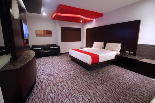 Motel Via - Tijuana