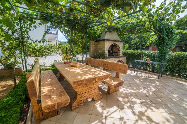 Apartments With Parking Space Porec - 19657 - Poreč